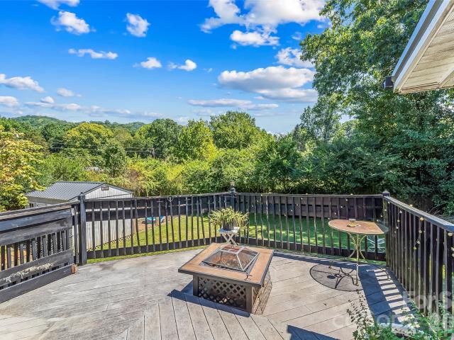 312 Hidden Valley Circle