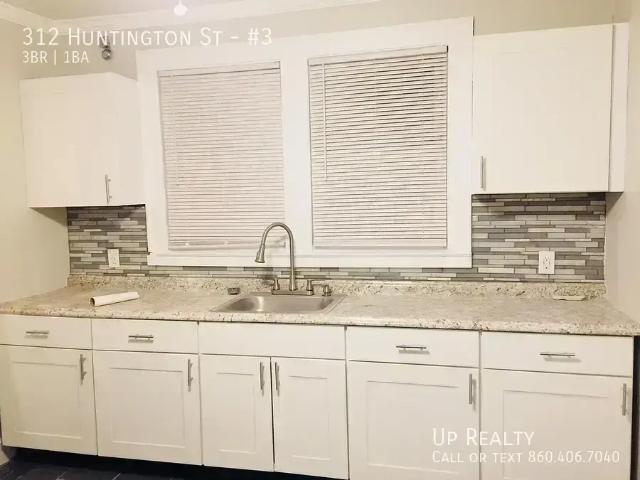 312 Huntington St #3