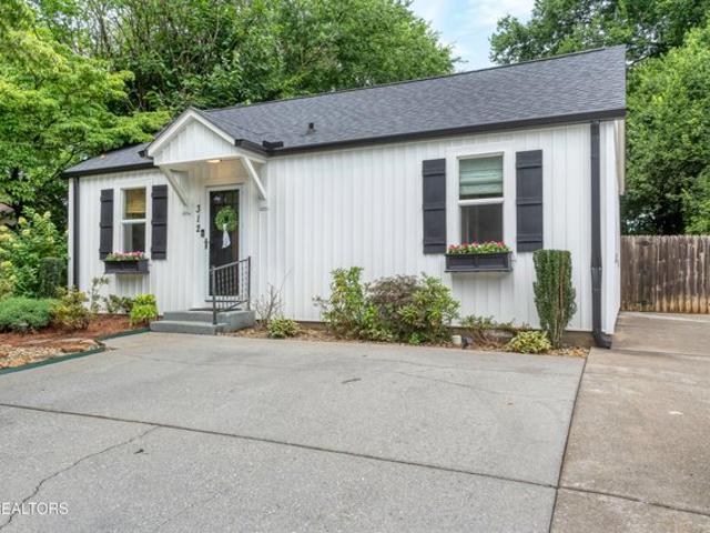 312 Incline Ln, Maryville, TN 37804