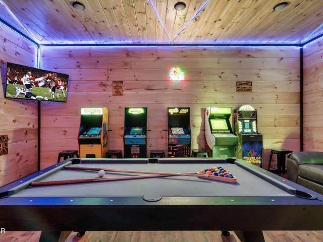 312 Oak Vista Court