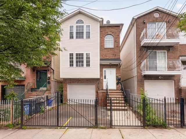 312 Orange St, Newark, NJ 07103