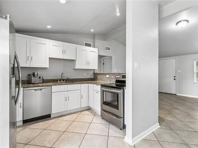 312 Lynnette Drive