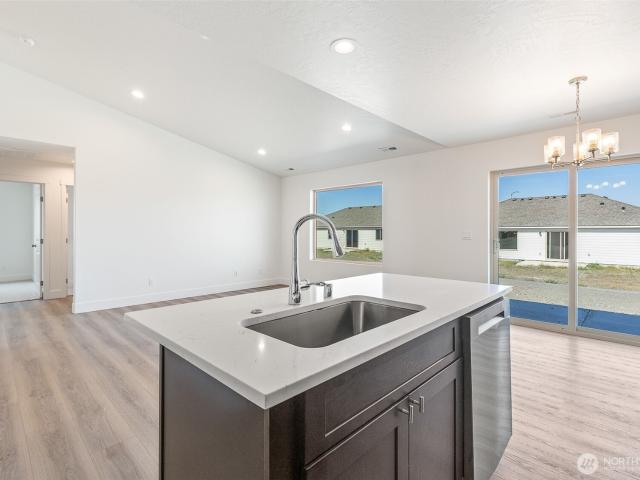 312 Montana St, Moses Lake, WA 98837 | MLS #2548