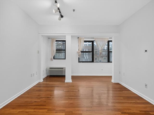 312 Madison St # 2A