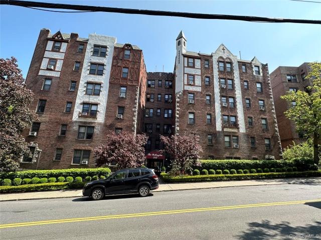 312 Main St, Unit 2E, White Plains, NY 10601 | MLS #994329