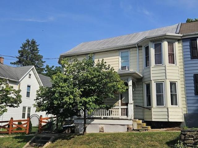 312 Main St, New Windsor, MD 21776