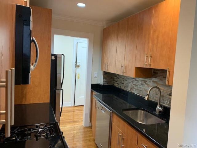 312 Main Street 3E