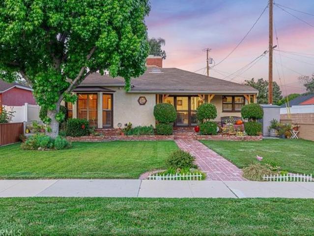 312 N Beachwood Dr, Burbank, CA 91506