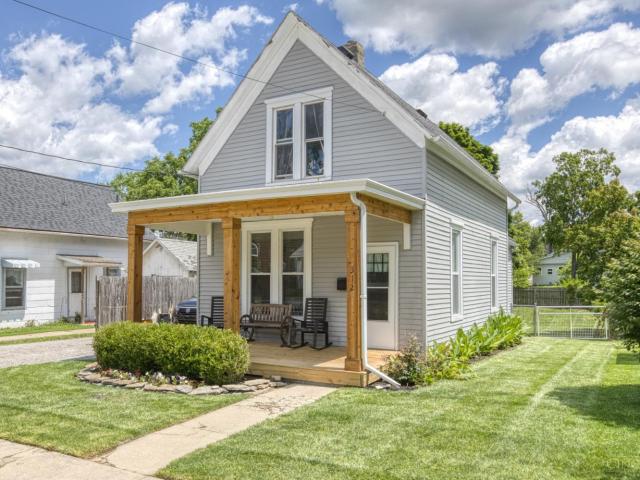 312 N Broadway Street