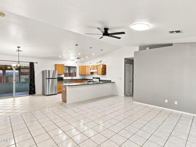 312 n pioneer trail