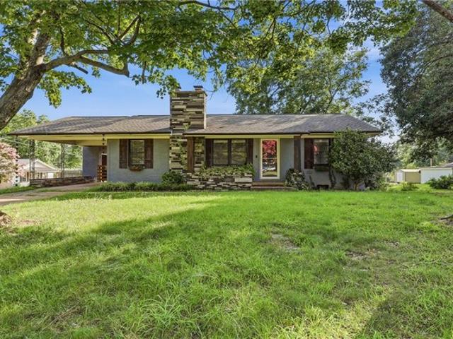 312 N Piedmont St, Westminster, SC 29693