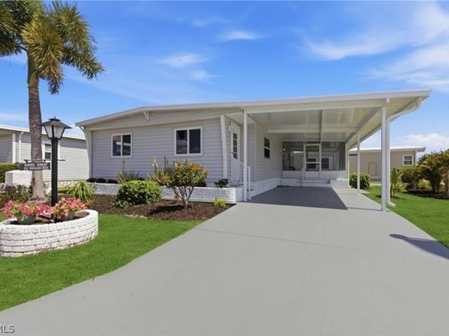 312 Nicklaus Blvd, North Fort Myers, FL 33903
