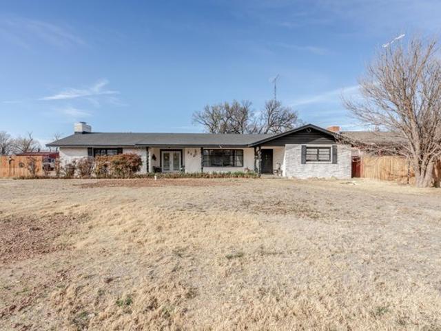 312 NW 6th St, Tulia, TX 79088