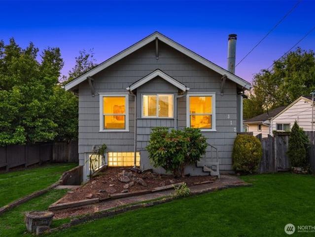 312 NW 88th St, Seattle, WA 98117