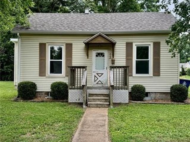 312 S Brown Ave, Edwardsville, IL 62025