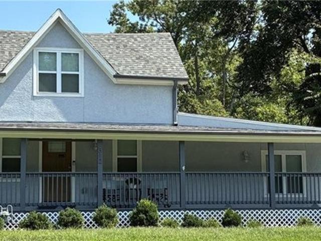 312 S Church St, Olathe, KS 66061