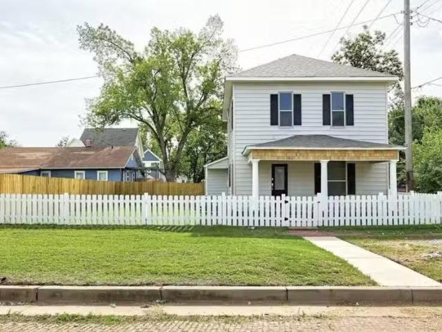 312 South Ash Street 1 312 S Ash St
