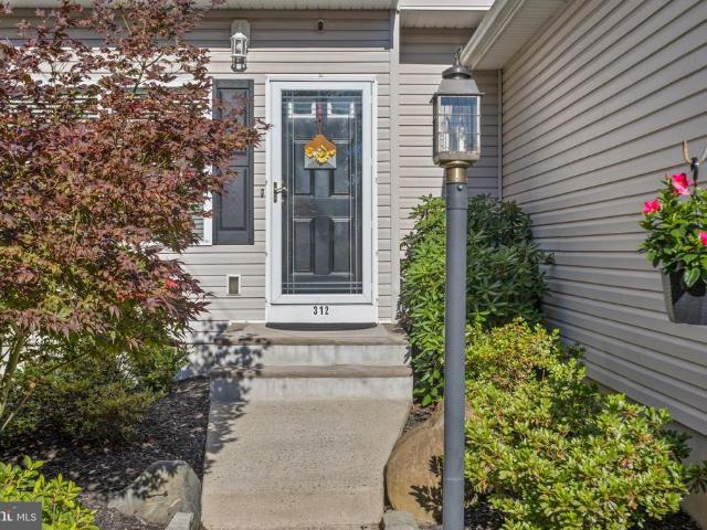 312 Sandalwood Avenue