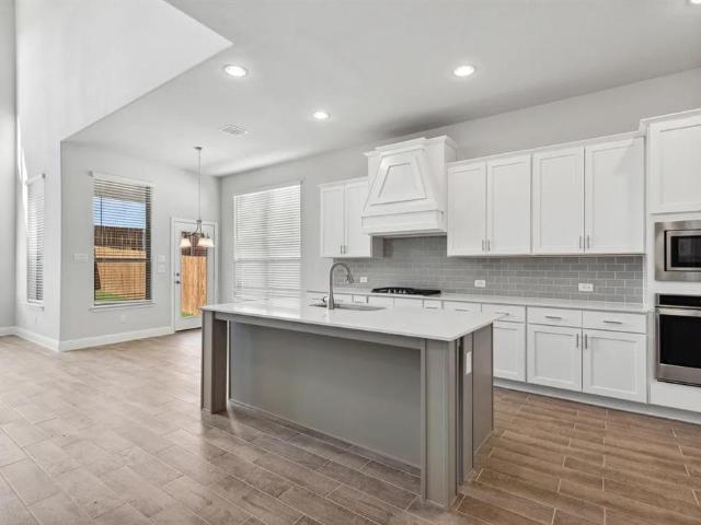 312 Santa Lucia