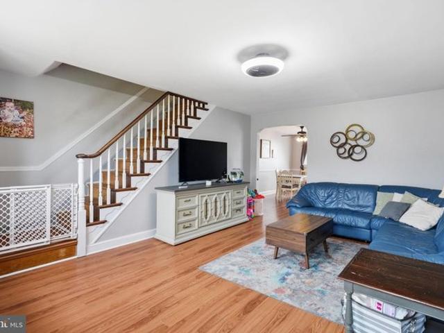 312 Spruce St, Glenolden, PA 19036