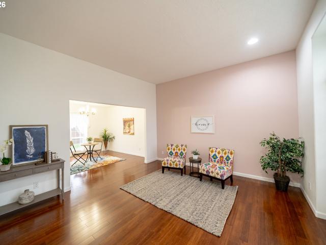 312 sw cascade meadow dr