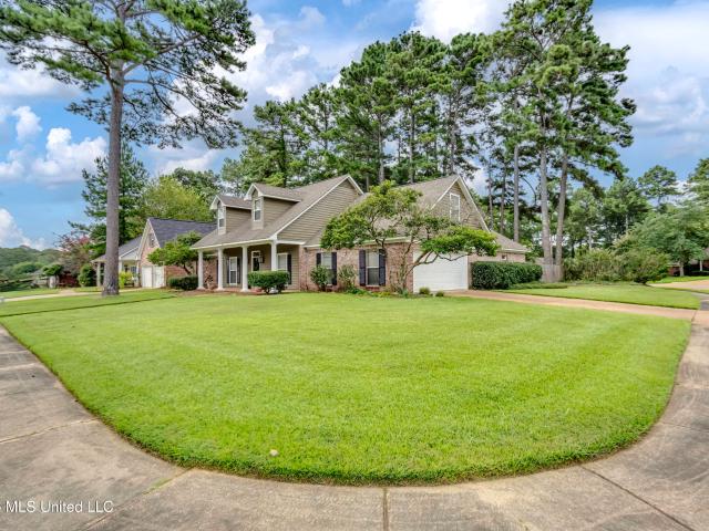 312 Pinewood Lane