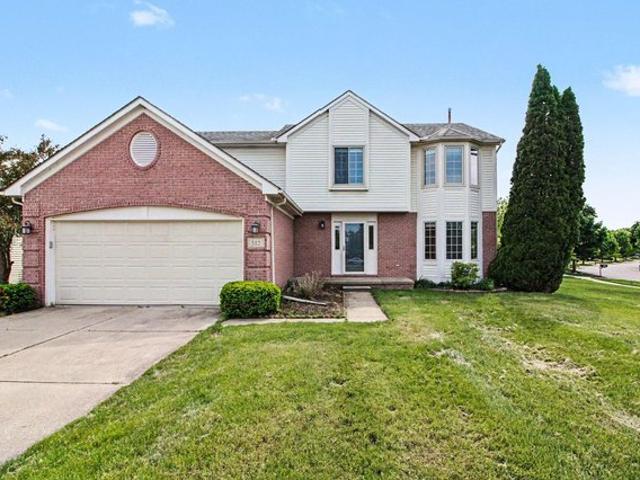 312 Redrock Ct, Ann Arbor, MI 48103
