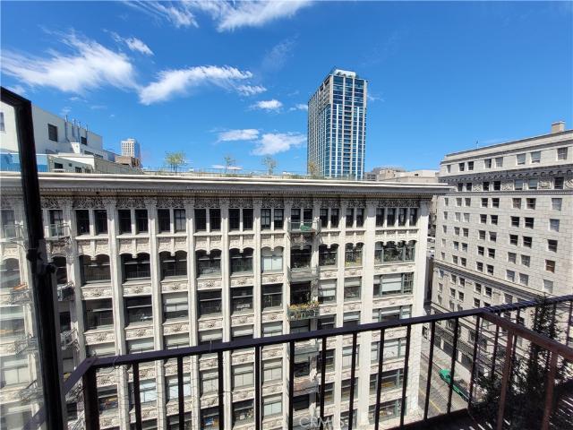 312 W 5th