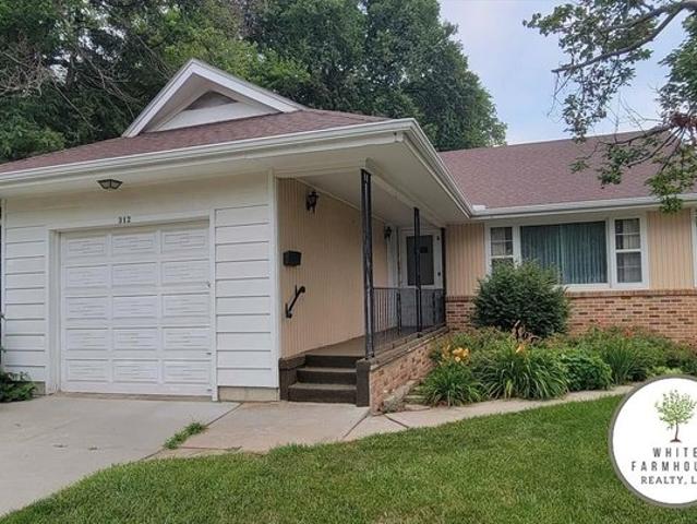 312 W 7th St, Wayne, NE 68787