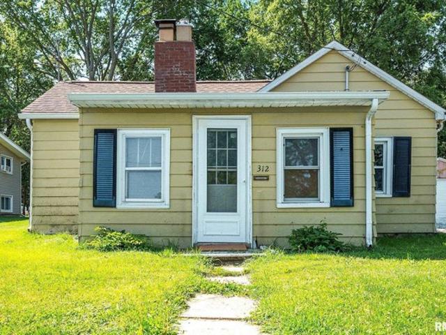 312 W Tower St, Eureka, IL 61530