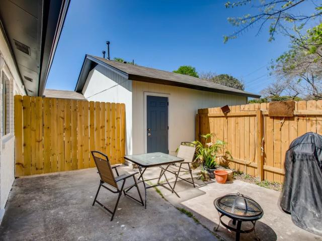 312 W William Cannon Dr # A & B