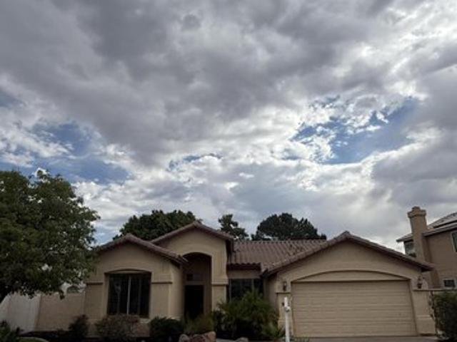 312 W Angela Dr, Phoenix, AZ 85023
