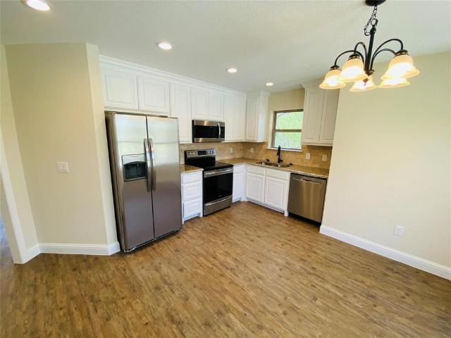 312 W Heron Street