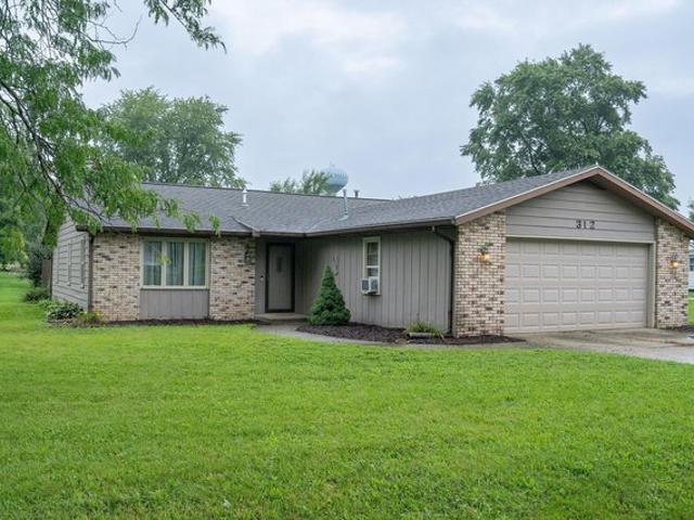 312 W Roe St, Ossian, IN 46777