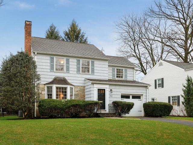 312 Wells Street