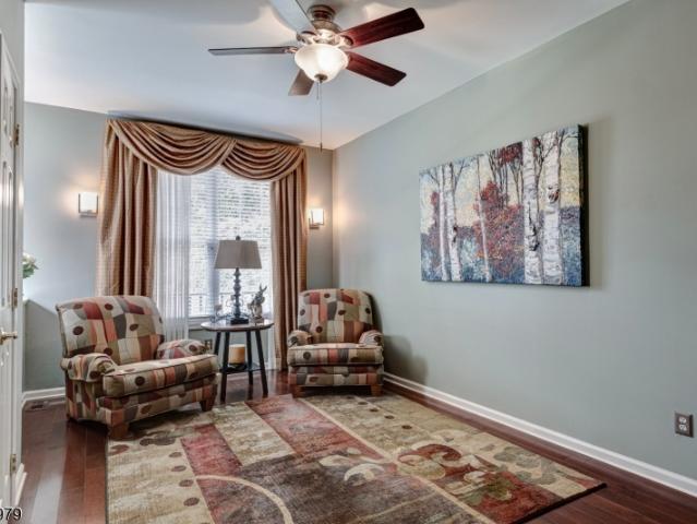 312 Wilshire Dr