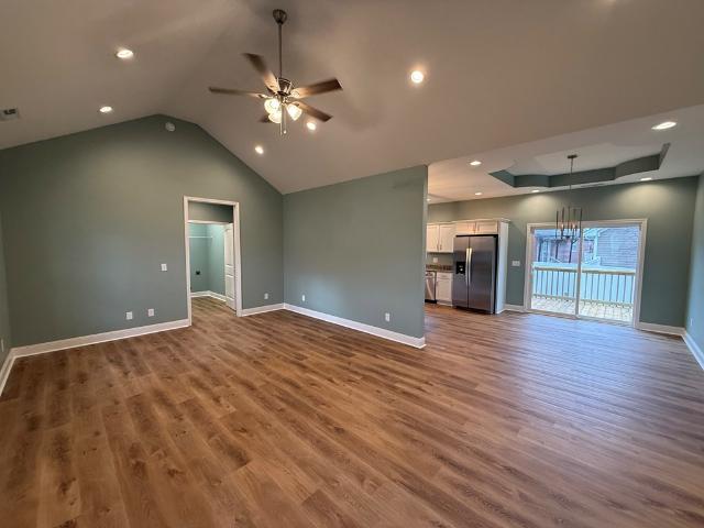 312 Talon Dr