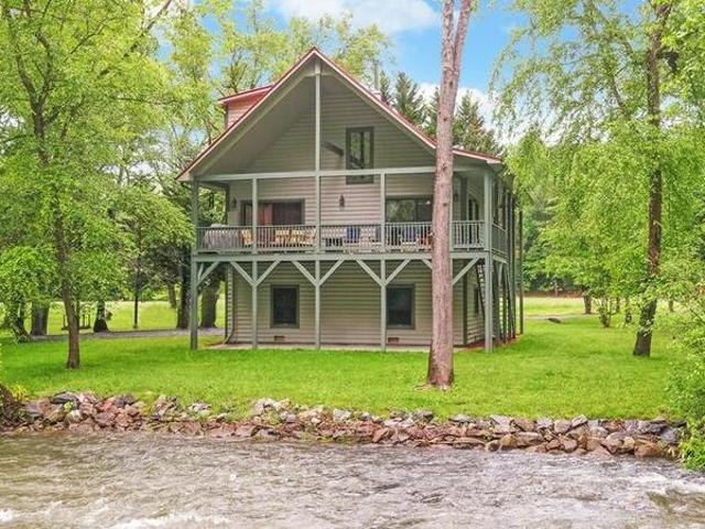 312 Theron McCray Road, Hayesville, NC 28906