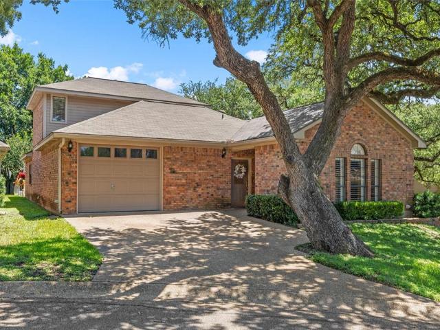 312 Tree Grove Circle
