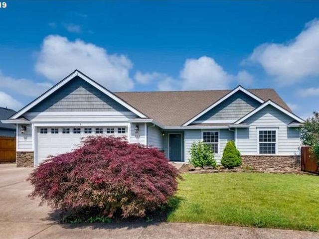 312 Trout St, Molalla, OR 97038