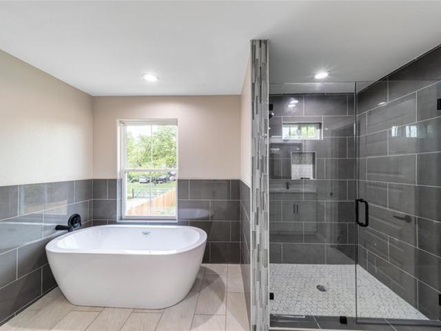 3134 Alaska Ave, Dallas, TX 75216