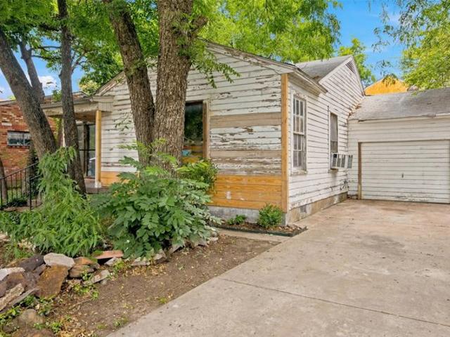 3134 Carlson Dr, Dallas, TX 75235