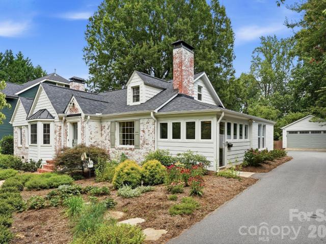 3134 Country Club Drive