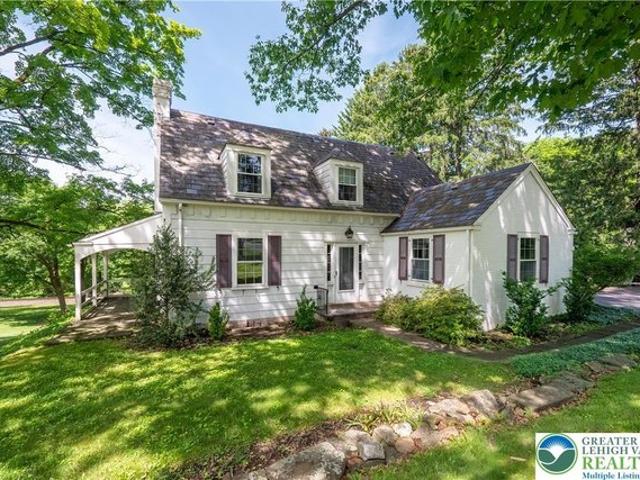 3135 Center St, Bethlehem, PA 18017