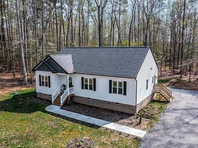3135 Irvington Rd, White Stone, VA 22480