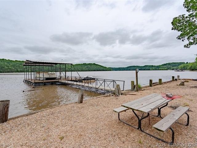3135 Lick Creek Rd, Edwards, MO 65326