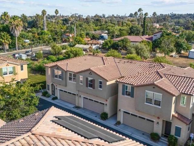 3135 Linwood St, Vista, CA 92081