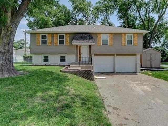 3135 S 55th St, Kansas City, KS 66106