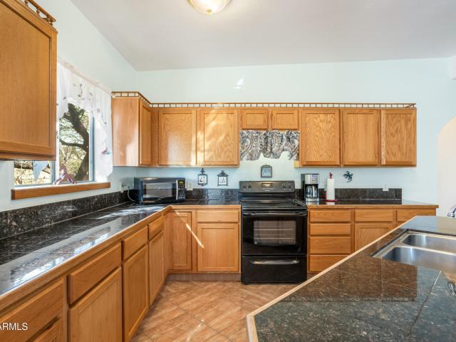 3135 w green park drive
