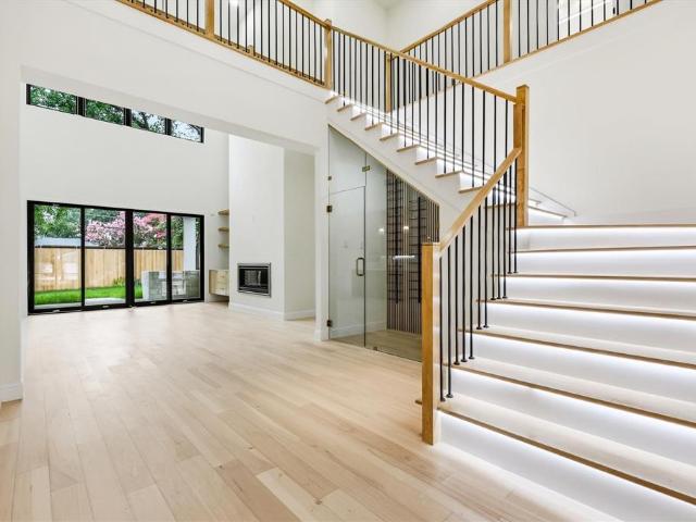 3135 Walnut Hill Lane
